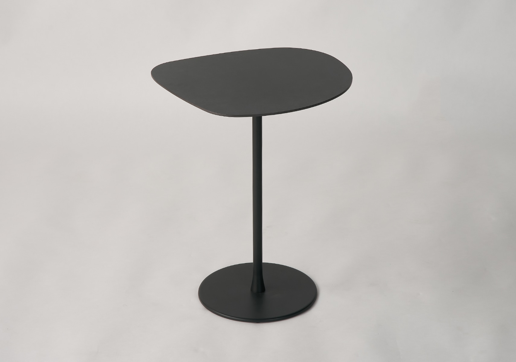 ixc.(イクスシー）MIXIT CERAMIC（D86asphalt B42graphiteF）-アウトレット| カッシーナ・イクスシー オンラインストア