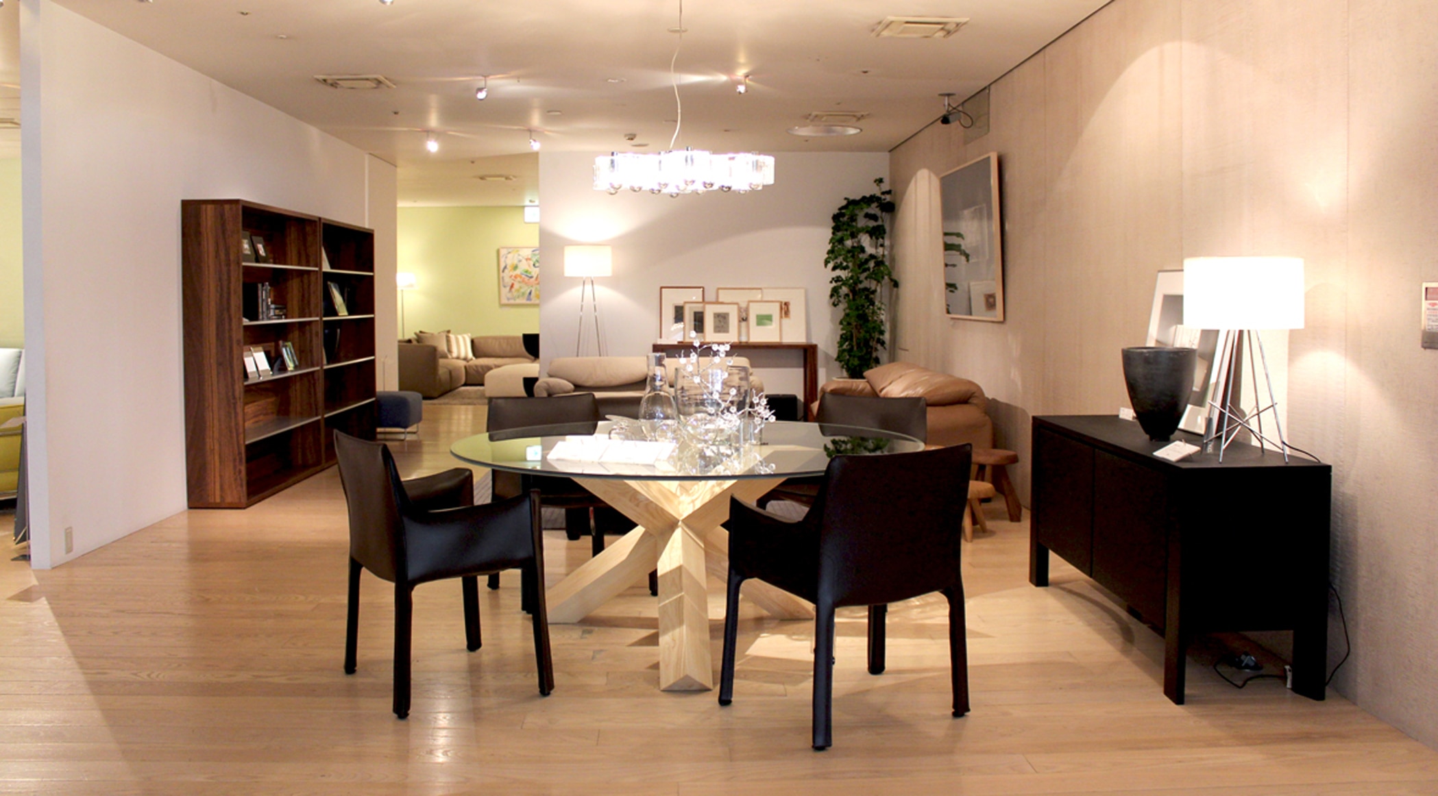 413 CAB（キャブ アームチェア） Cassina | カッシーナ・イクスシー