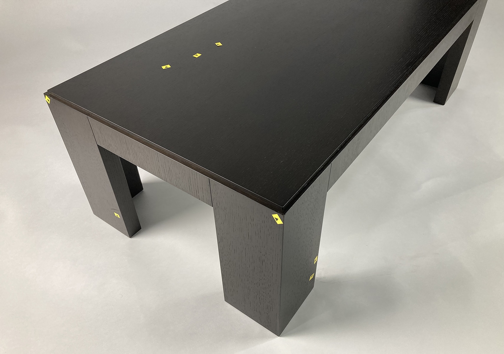 ixc. (イクスシー) SCELTO ローテーブル W1200 | カッシーナ・イクスシー オンラインストア