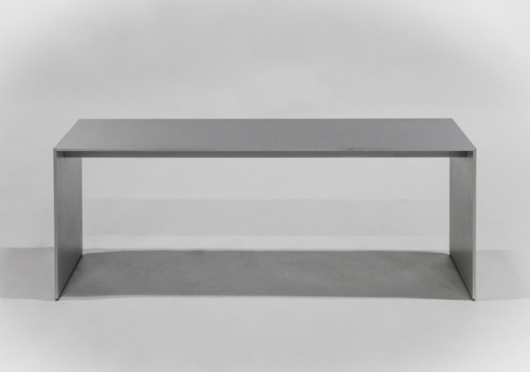 Cassina (カッシーナ)261-10 NOTE ローテーブル | カッシーナ・イクスシー オンラインストア